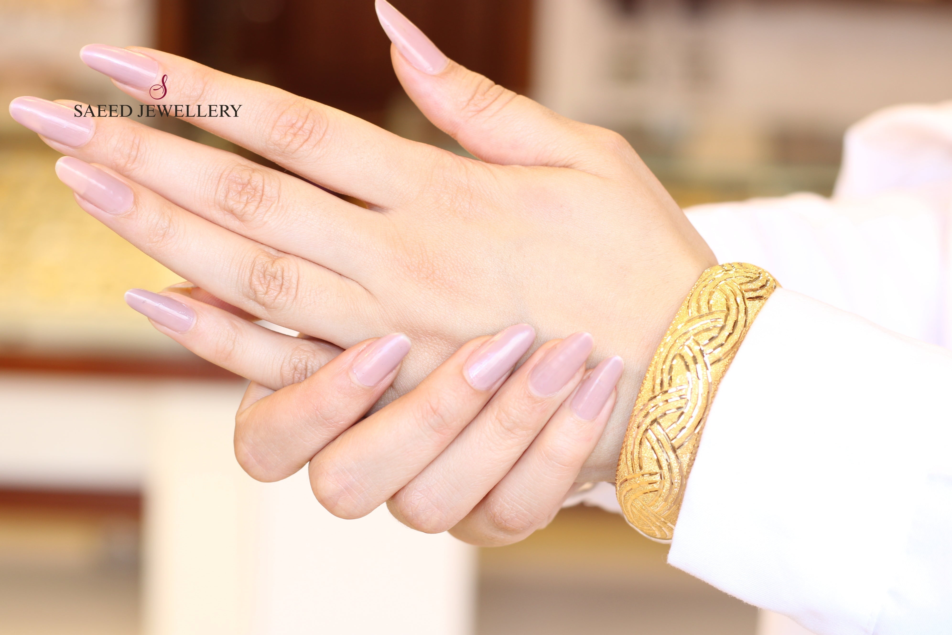 21K Bold Bangle – Saeed Jewelry