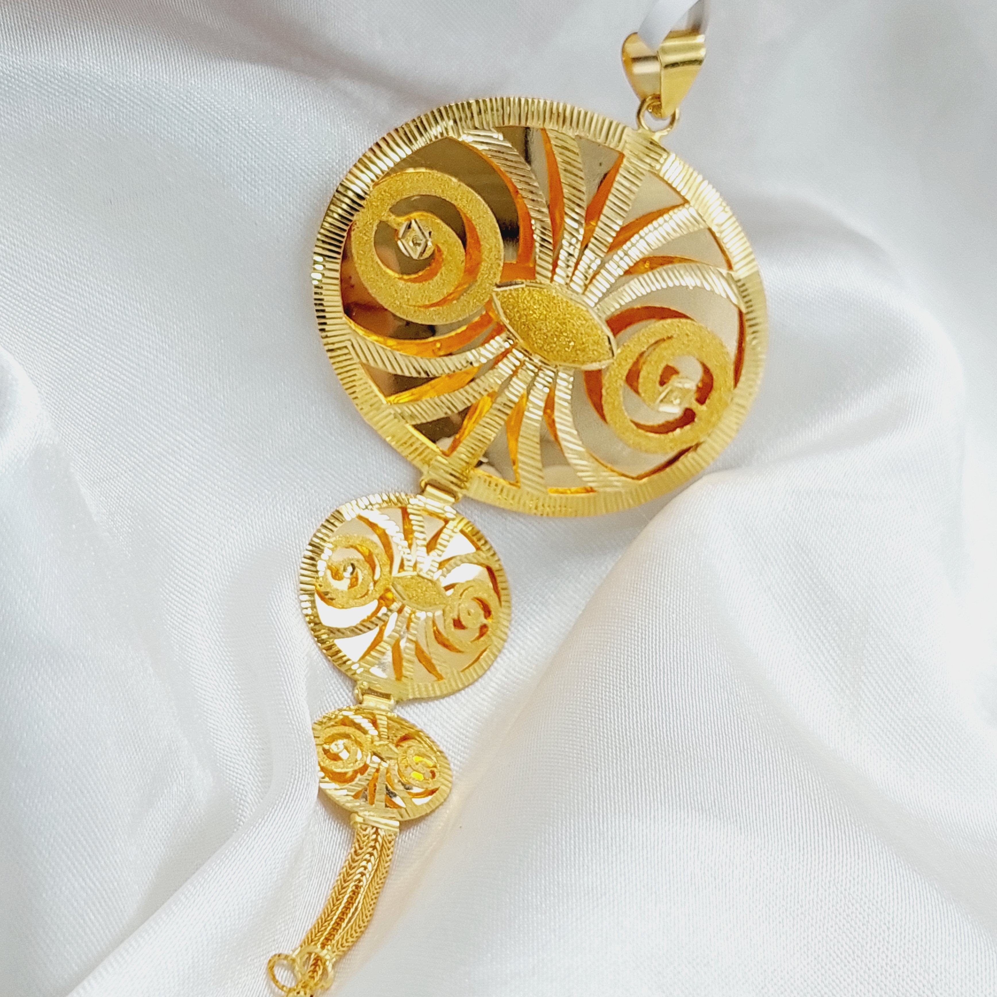 21K Kuwaiti Pendant – Saeed Jewelry